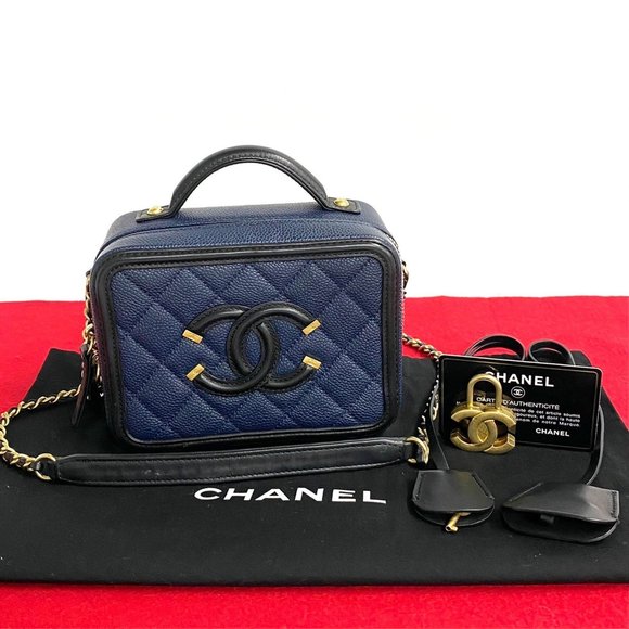 CHANEL | Bags | Chanel Chanel Cc Filigree Matelasse Leather 2way Shoulder Bag Handbag 5450 ...